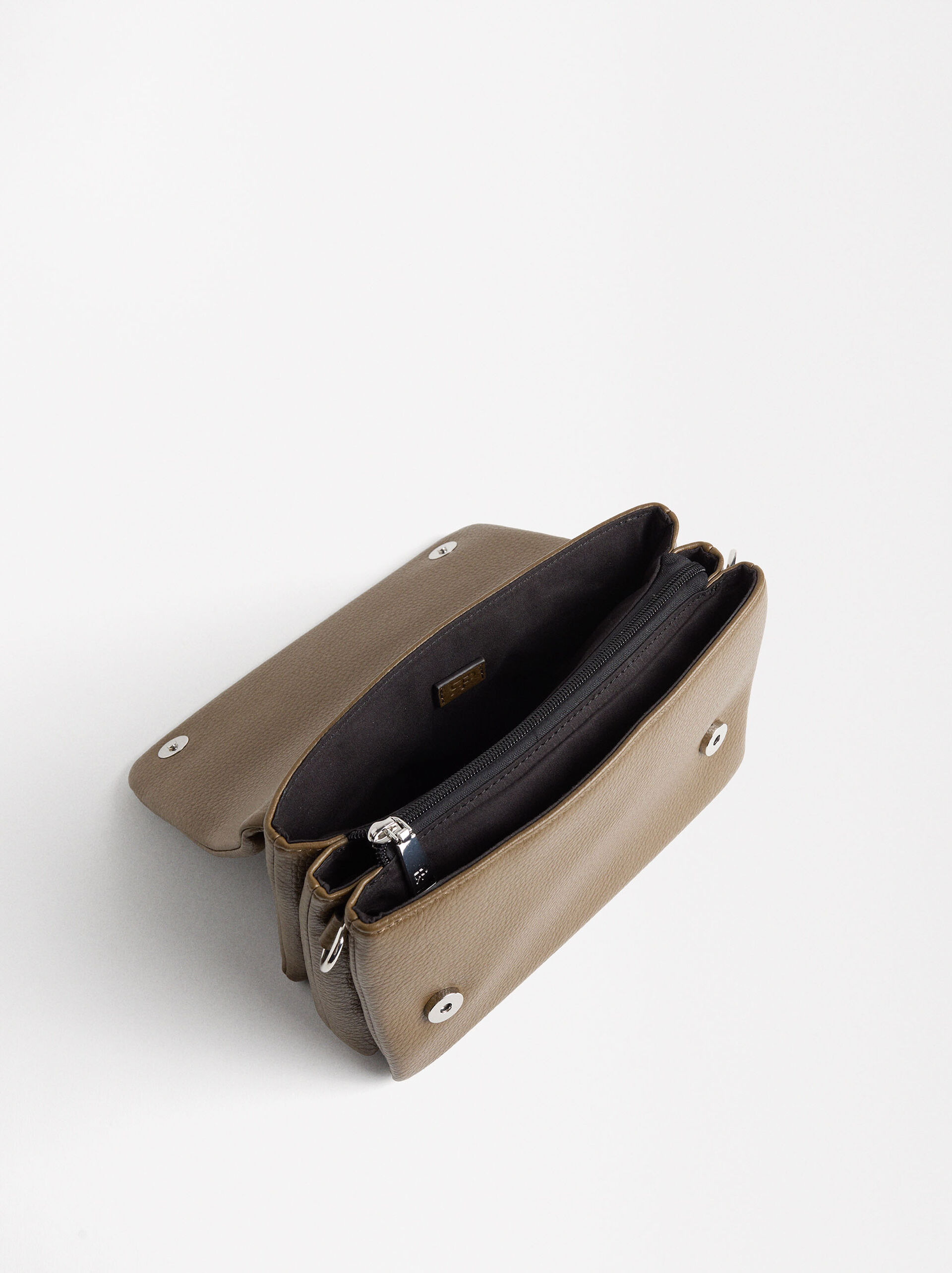 Mala Tiracolo Com Fecho De Aba Preto | Parfois