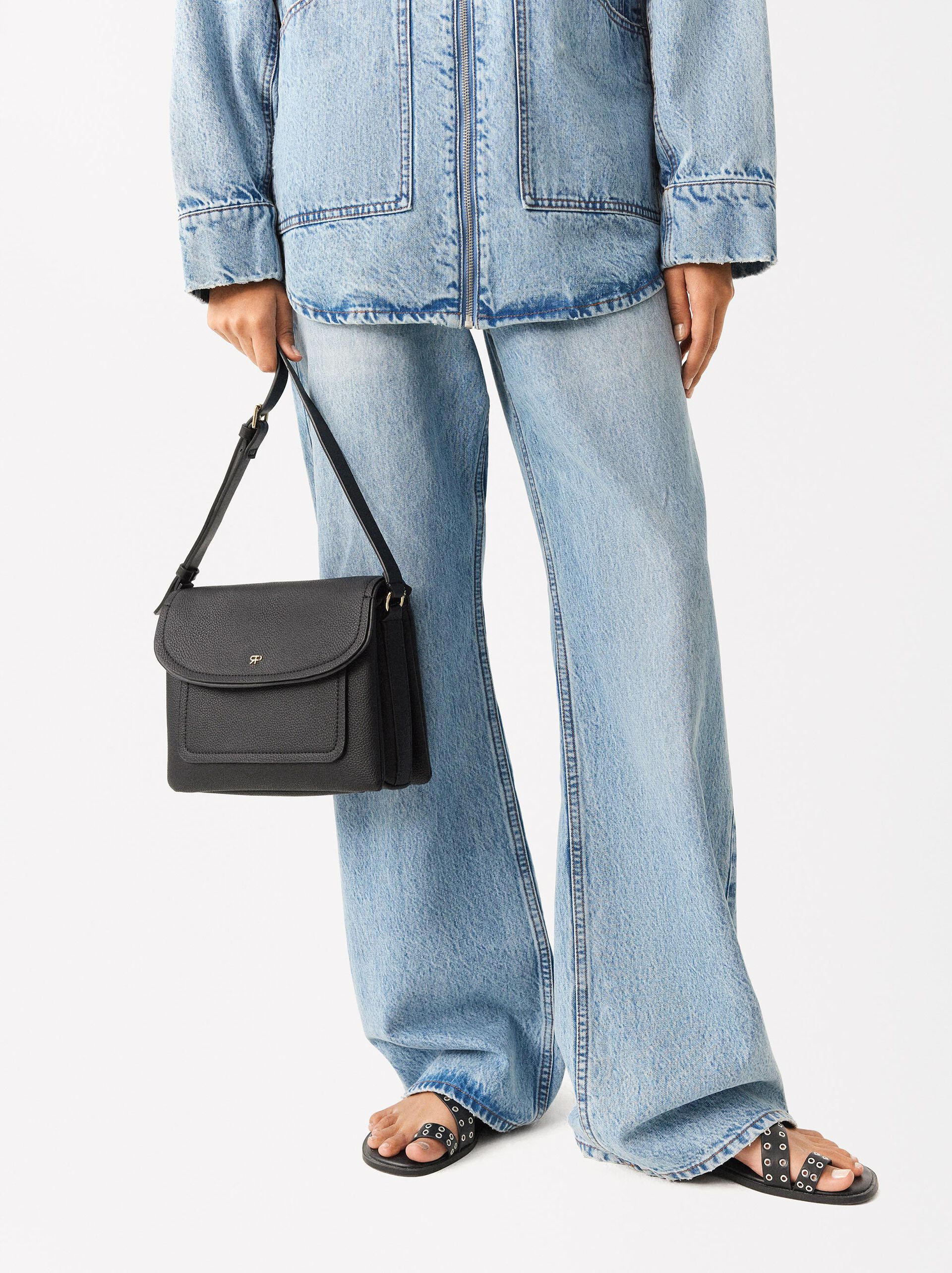 Mala Tiracolo Com Fecho De Aba Preto | Parfois