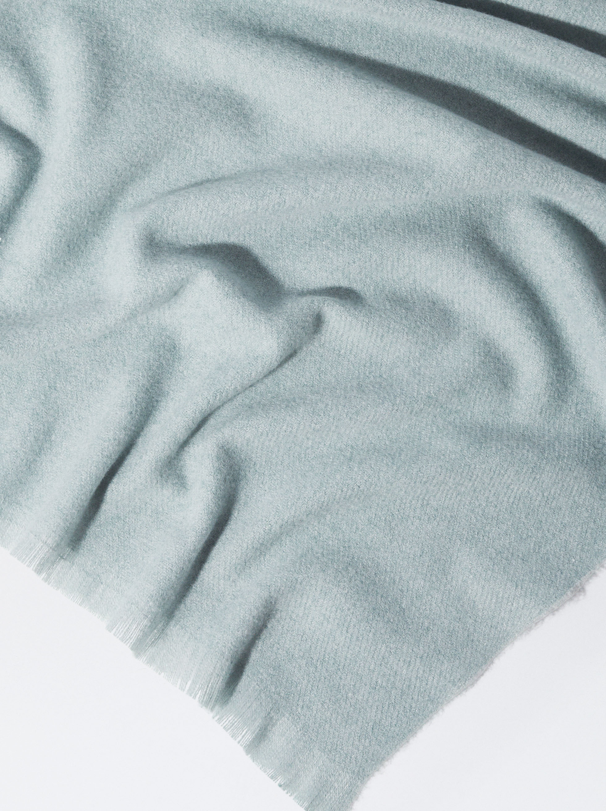 Cachecol Maxi Liso - Ecru - Mulher - Cachecóis - parfois.com