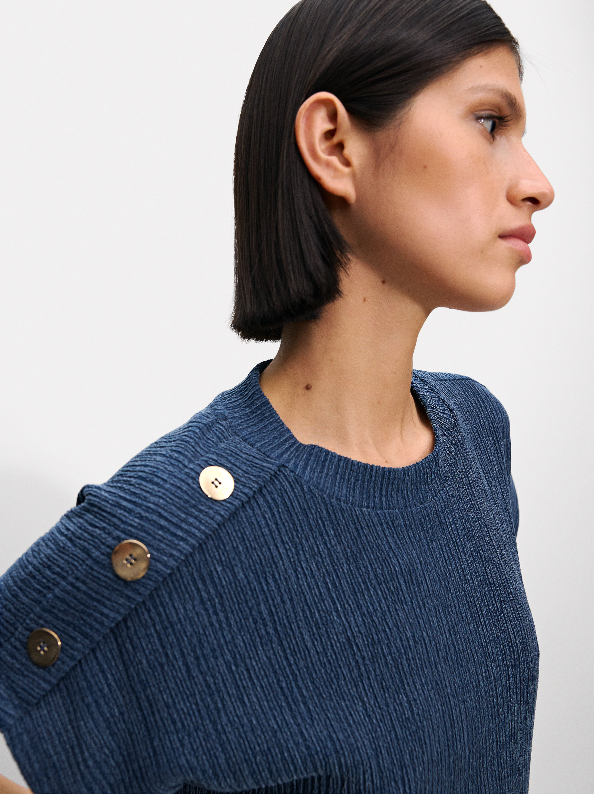 Textured T-Shirt With Shoulder Buttons Blue | Parfois