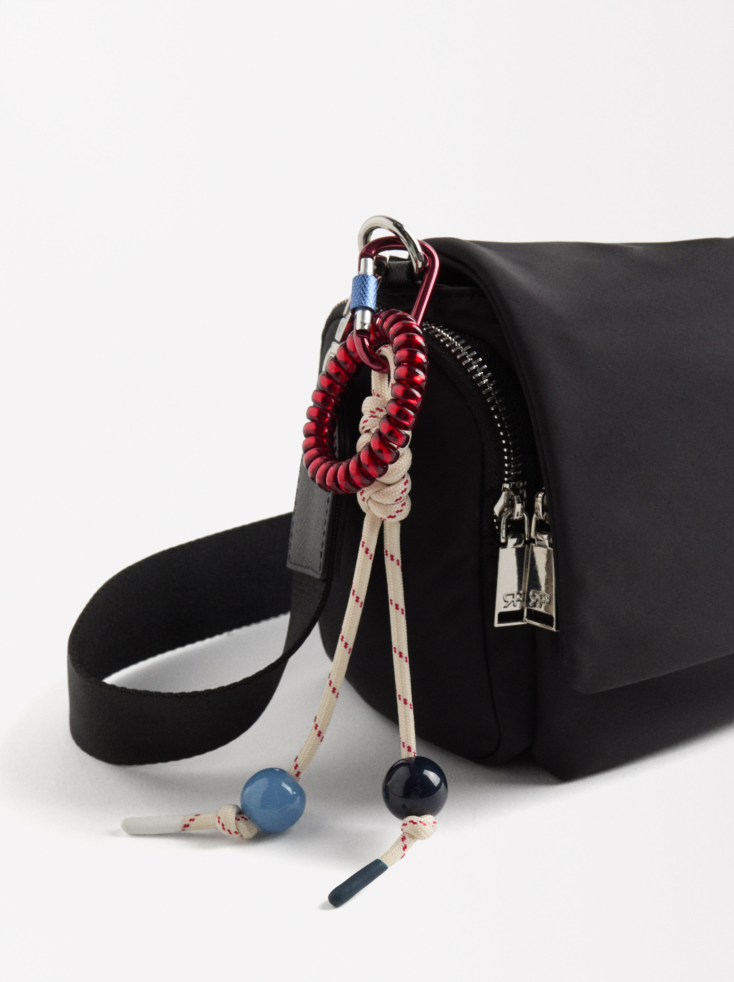 Crossbag With Flap Closure Black | Parfois